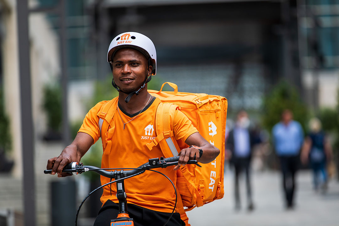 Just Eat Takeaway gaat Big Macs bezorgen - Eiwit Trends