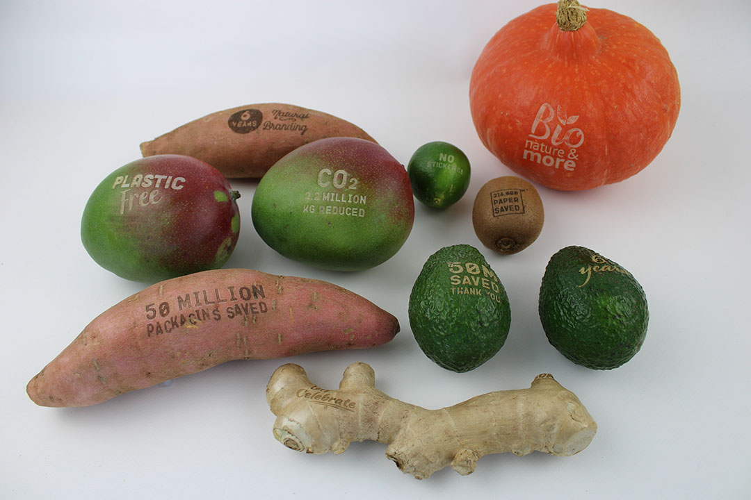 Lasermerkjes op groenten en fruit besparen 50 miljoen verpakkingen ...